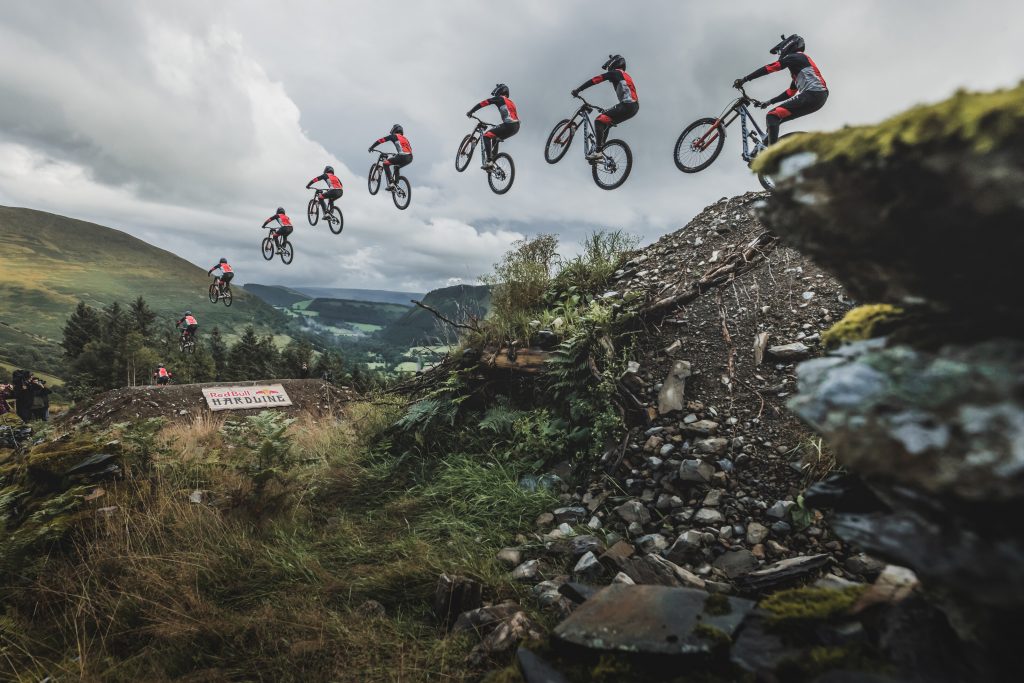 VIDEO - Red Bull Hardline: I salti sono mostruosi! | 365mountainbike